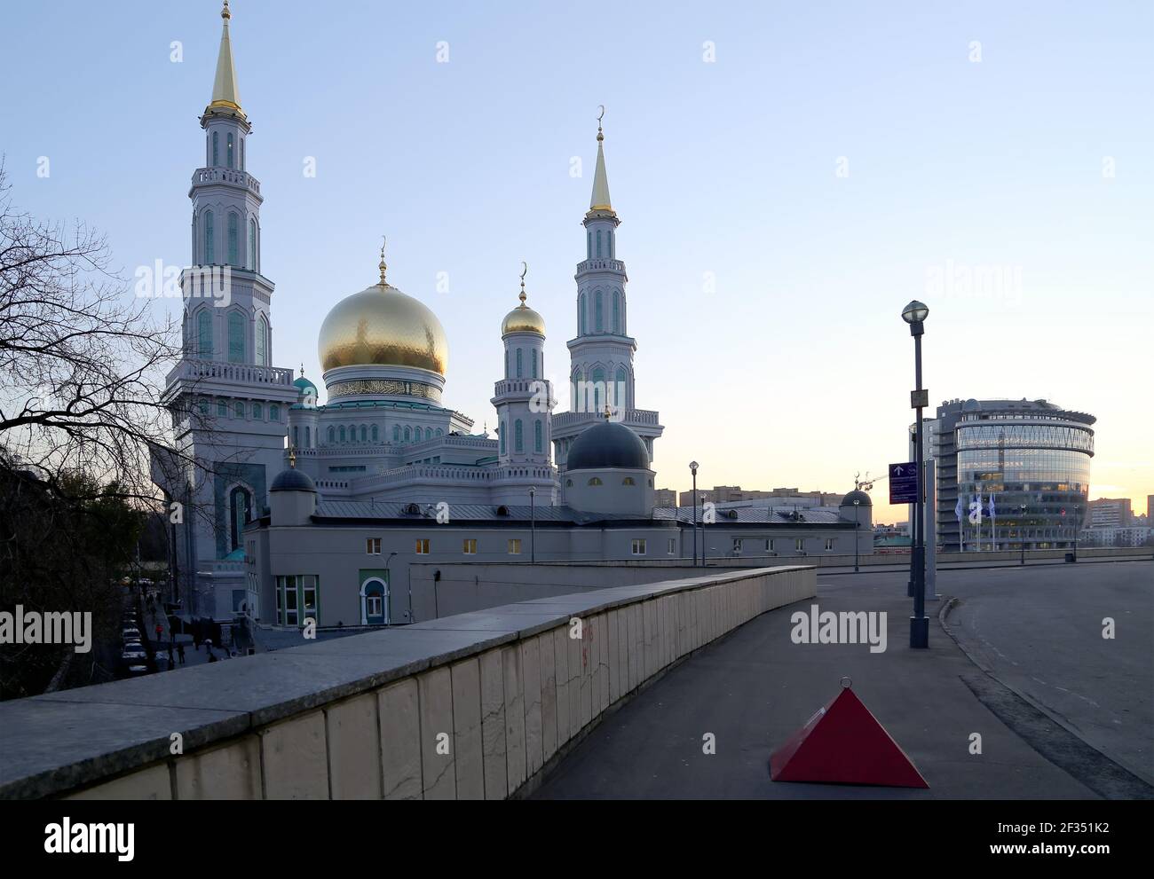 Moscow Cathedral Mosque, Russia -- the main mosque in Moscow, new ...