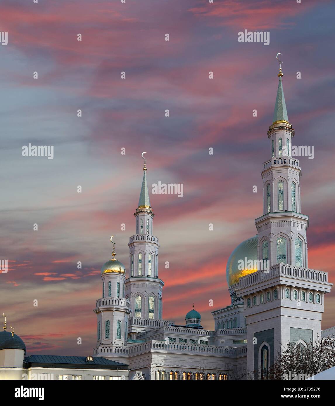 Moscow Cathedral Mosque, Russia -- the main mosque in Moscow, new ...