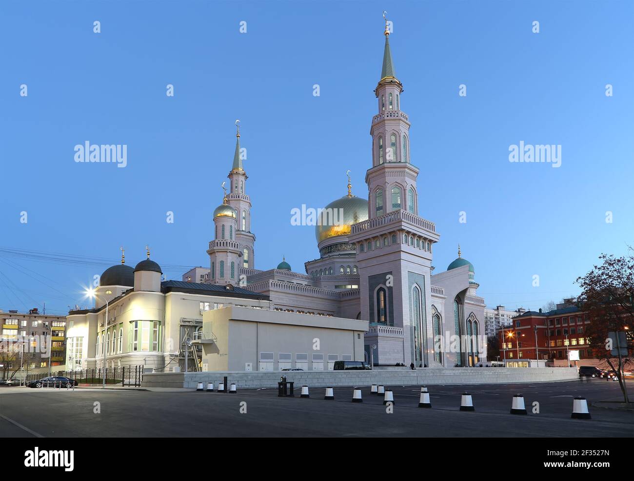Moscow Cathedral Mosque, Russia -- the main mosque in Moscow, new ...
