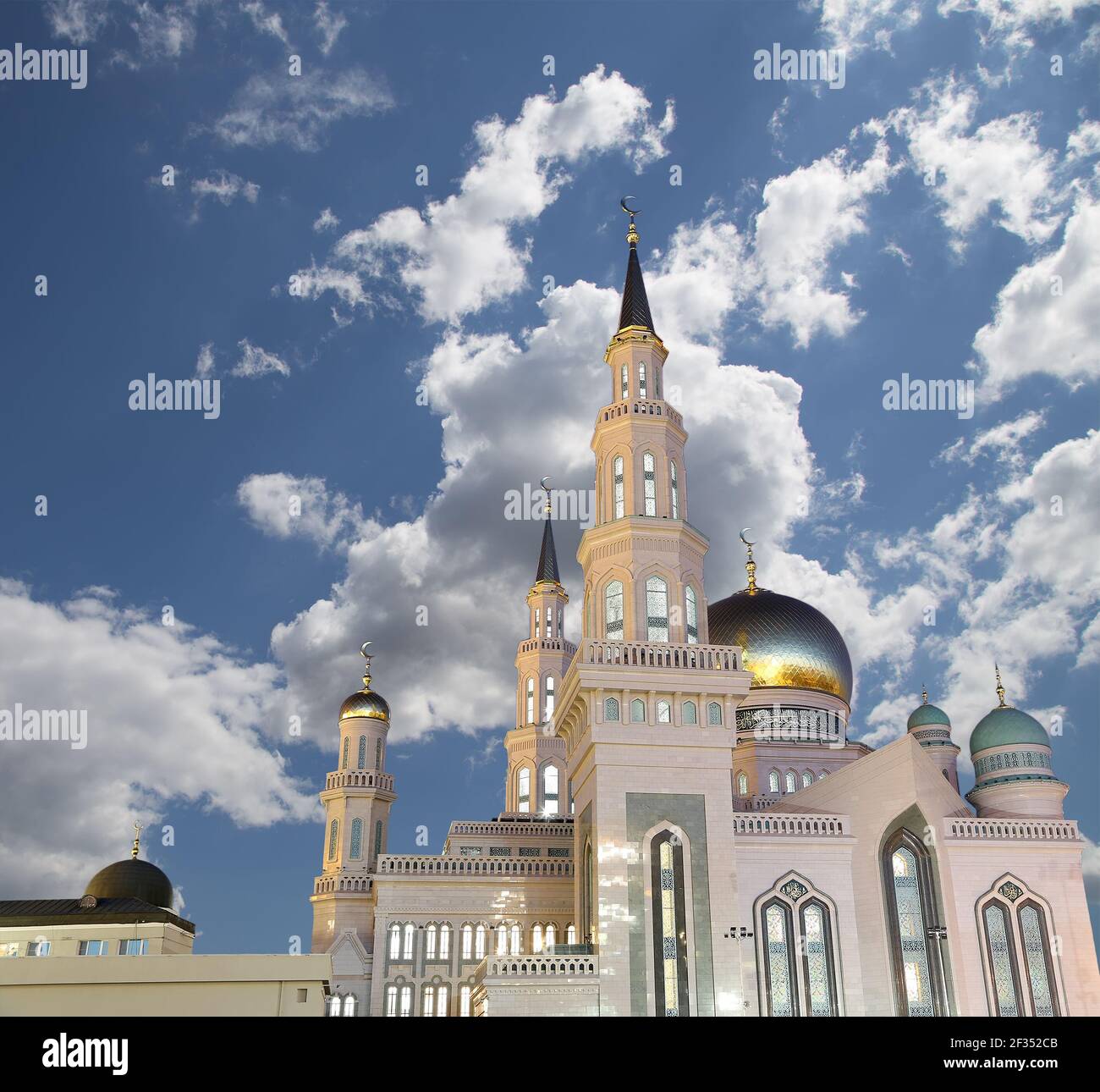 Moscow Cathedral Mosque, Russia -- the main mosque in Moscow, new ...