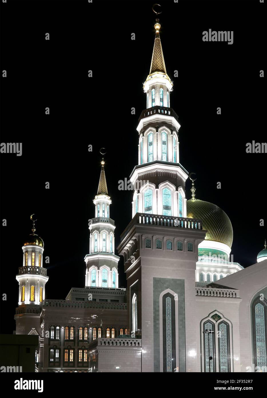 Moscow Cathedral Mosque, Russia -- the main mosque in Moscow, new ...