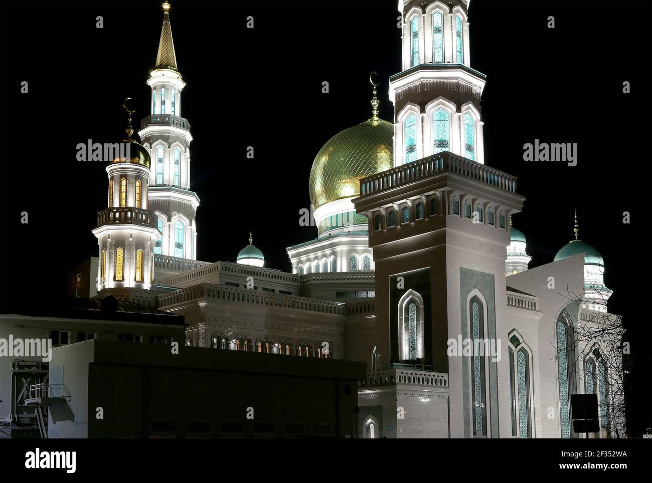 Moscow Cathedral Mosque, Russia -- the main mosque in Moscow, new ...