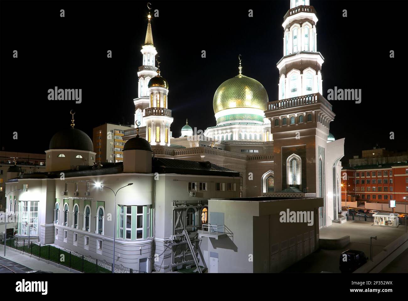 Moscow Cathedral Mosque, Russia -- the main mosque in Moscow, new ...