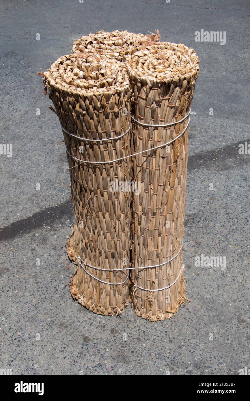 Neatly woven straw mat. Traditional straw mat Stock Photo - Alamy