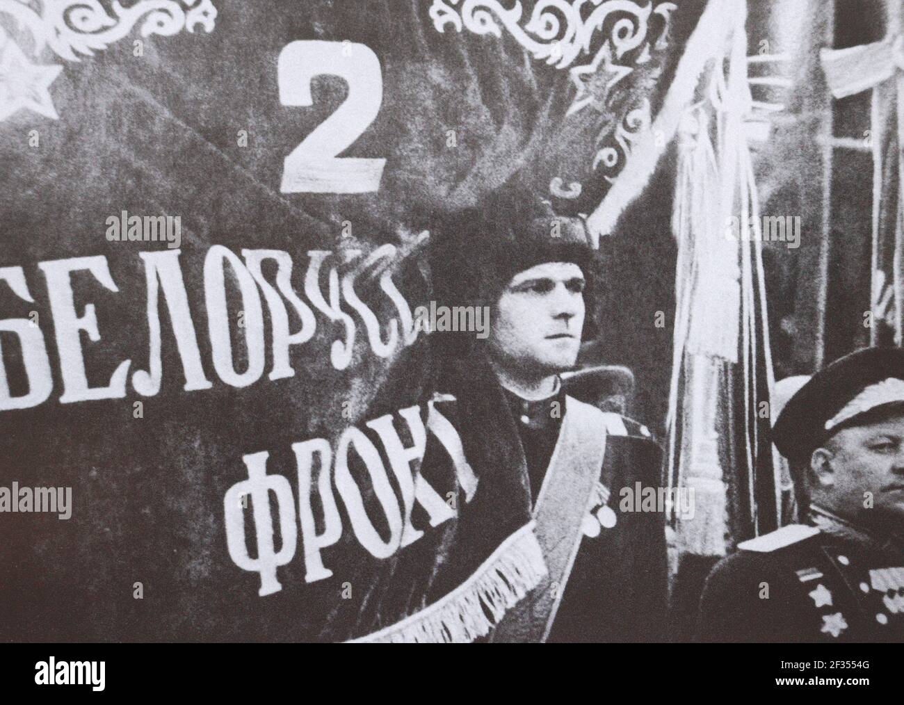 Victory square soviet hi-res stock photography and images - Alamy