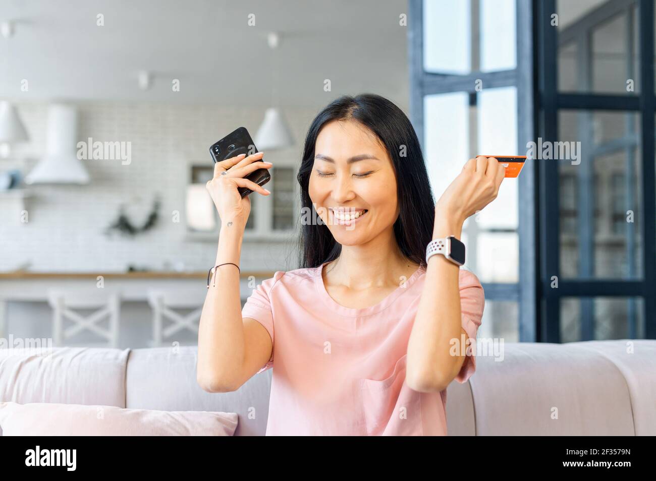 Startup account hi-res stock photography and images - Alamy