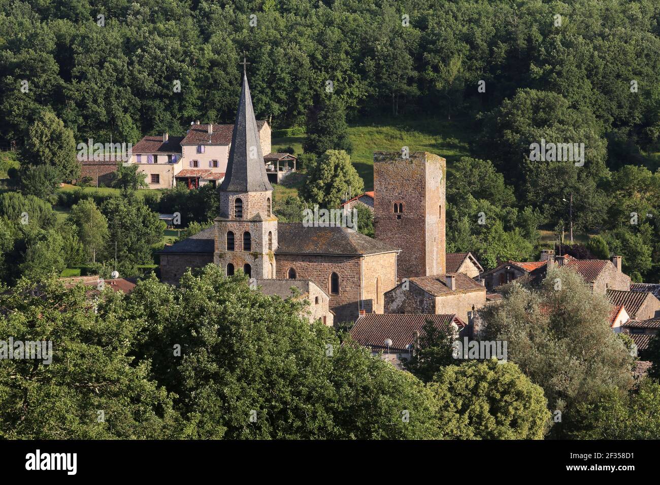 Salles-sur-Cerou (south of France): overview of the medieval village ...