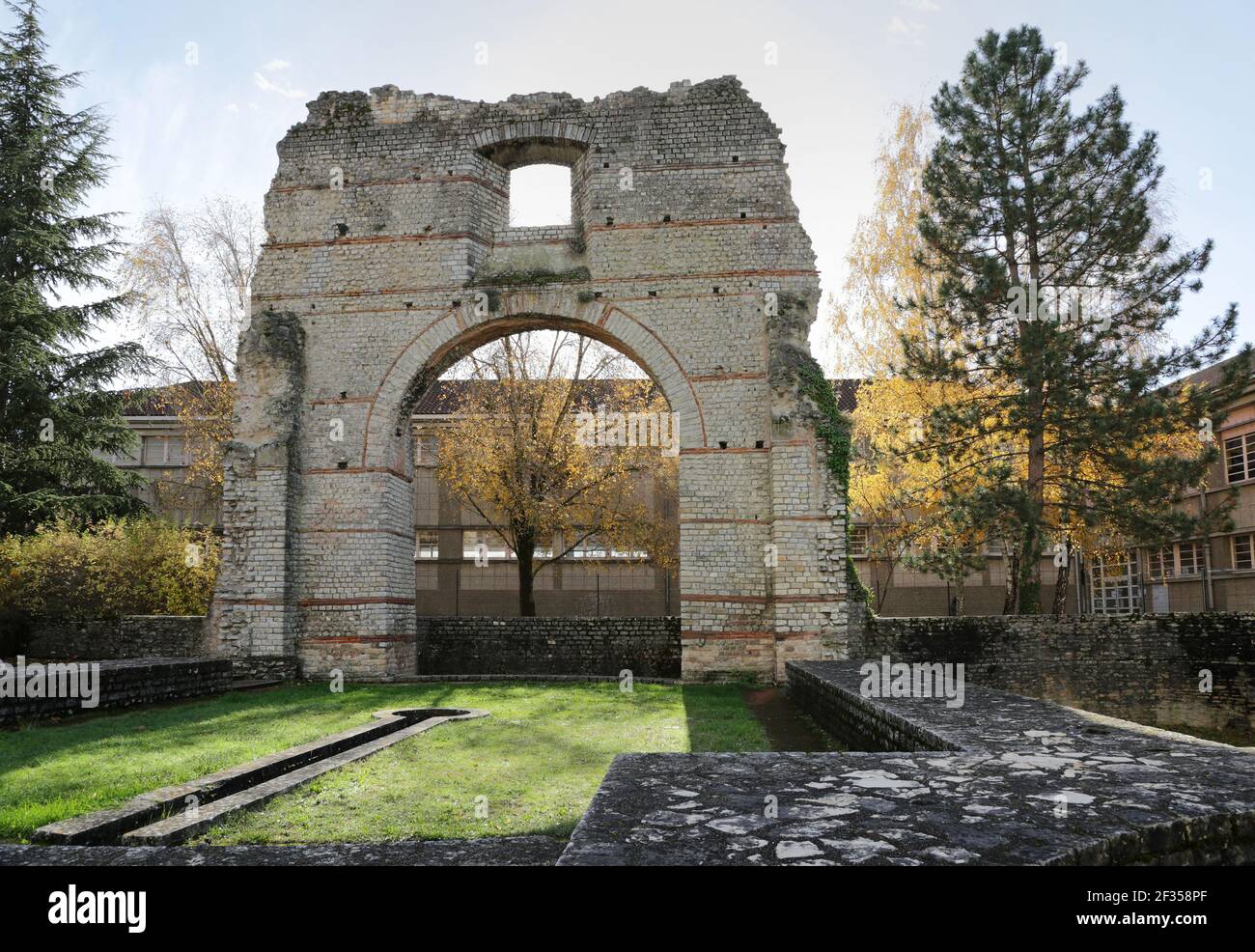 Thermal baths pyrenees hi-res stock photography and images - Alamy