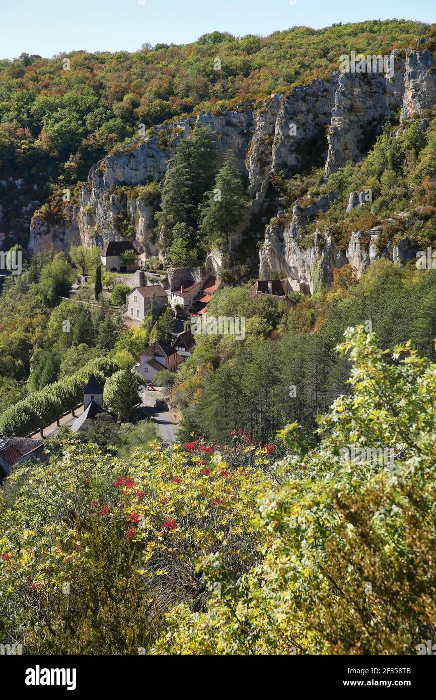 Via podiensis hi-res stock photography and images - Alamy