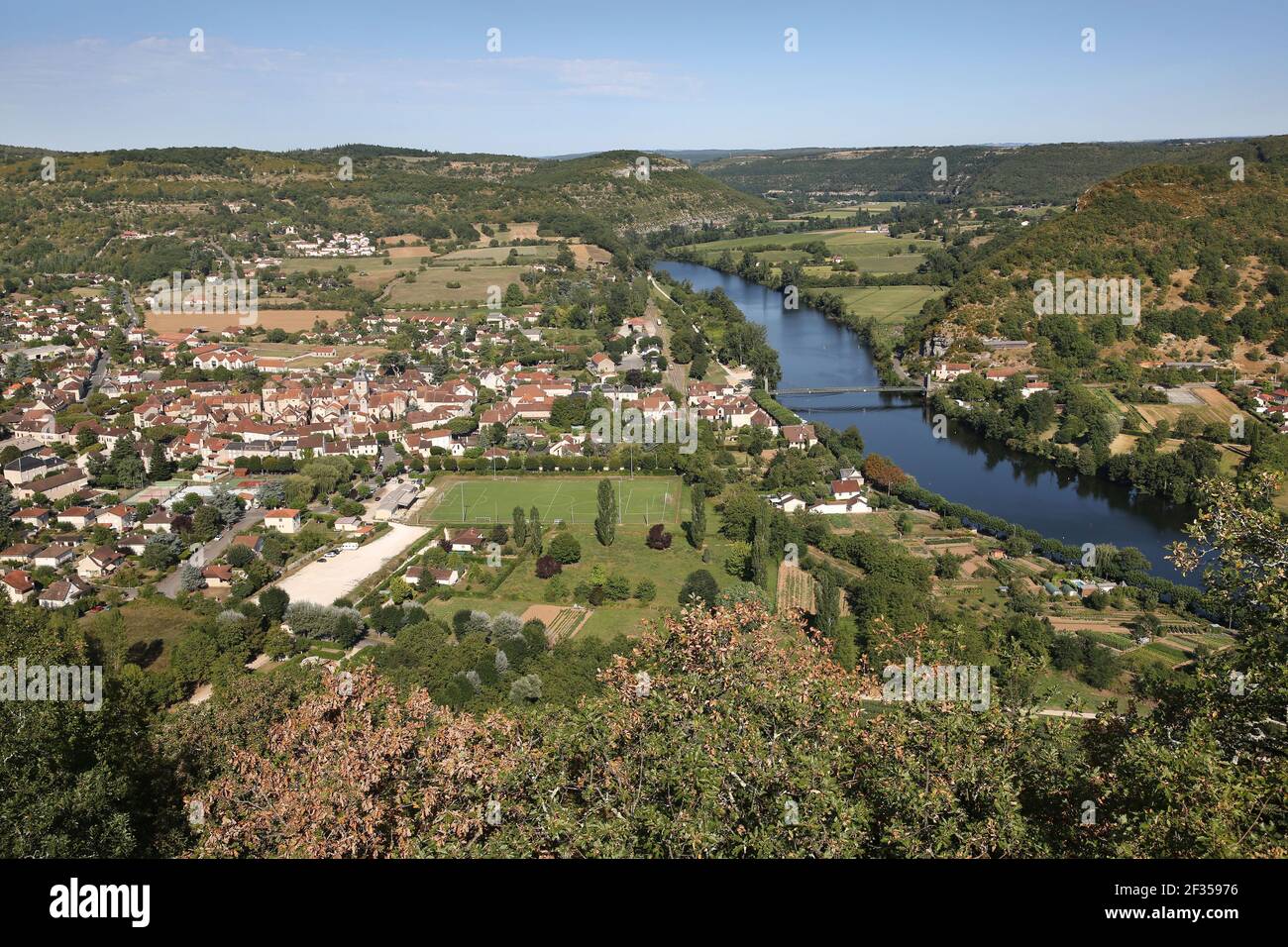 Cajarc village hi-res stock photography and images - Alamy