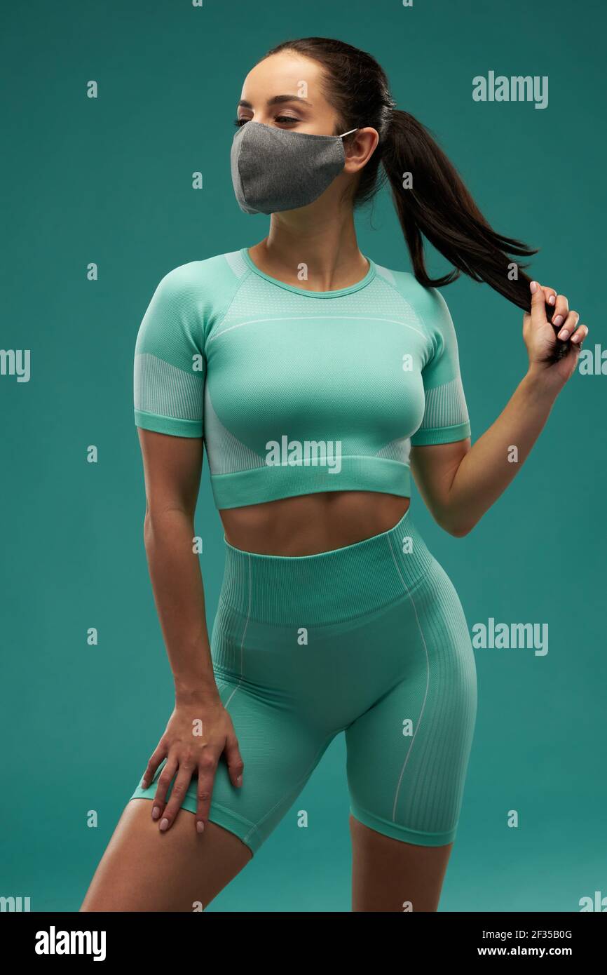 Young woman in medical mask hi-res stock photography and images - Alamy