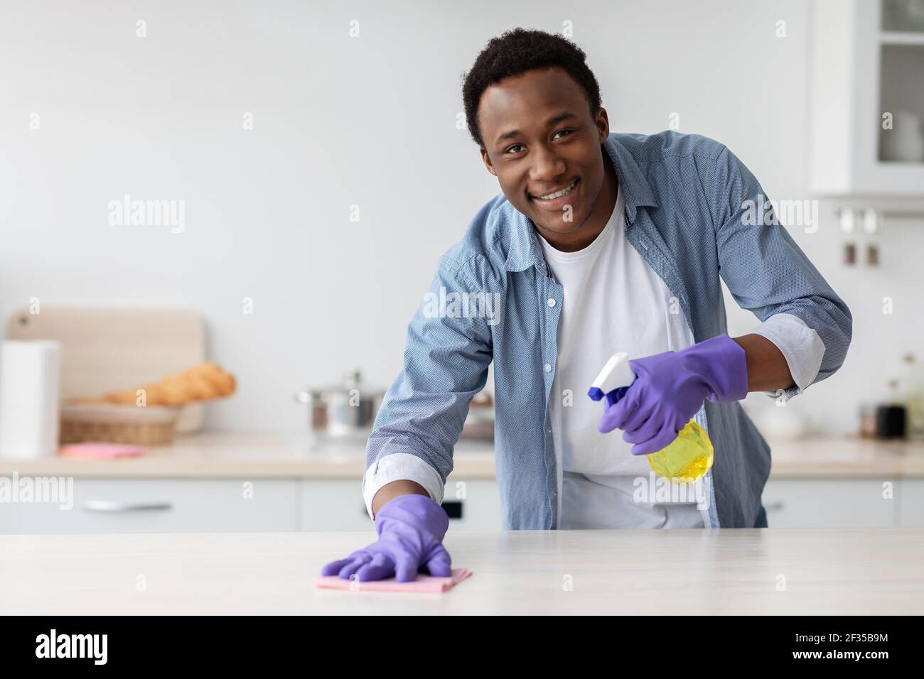 Tidy man desk hi-res stock photography and images - Alamy