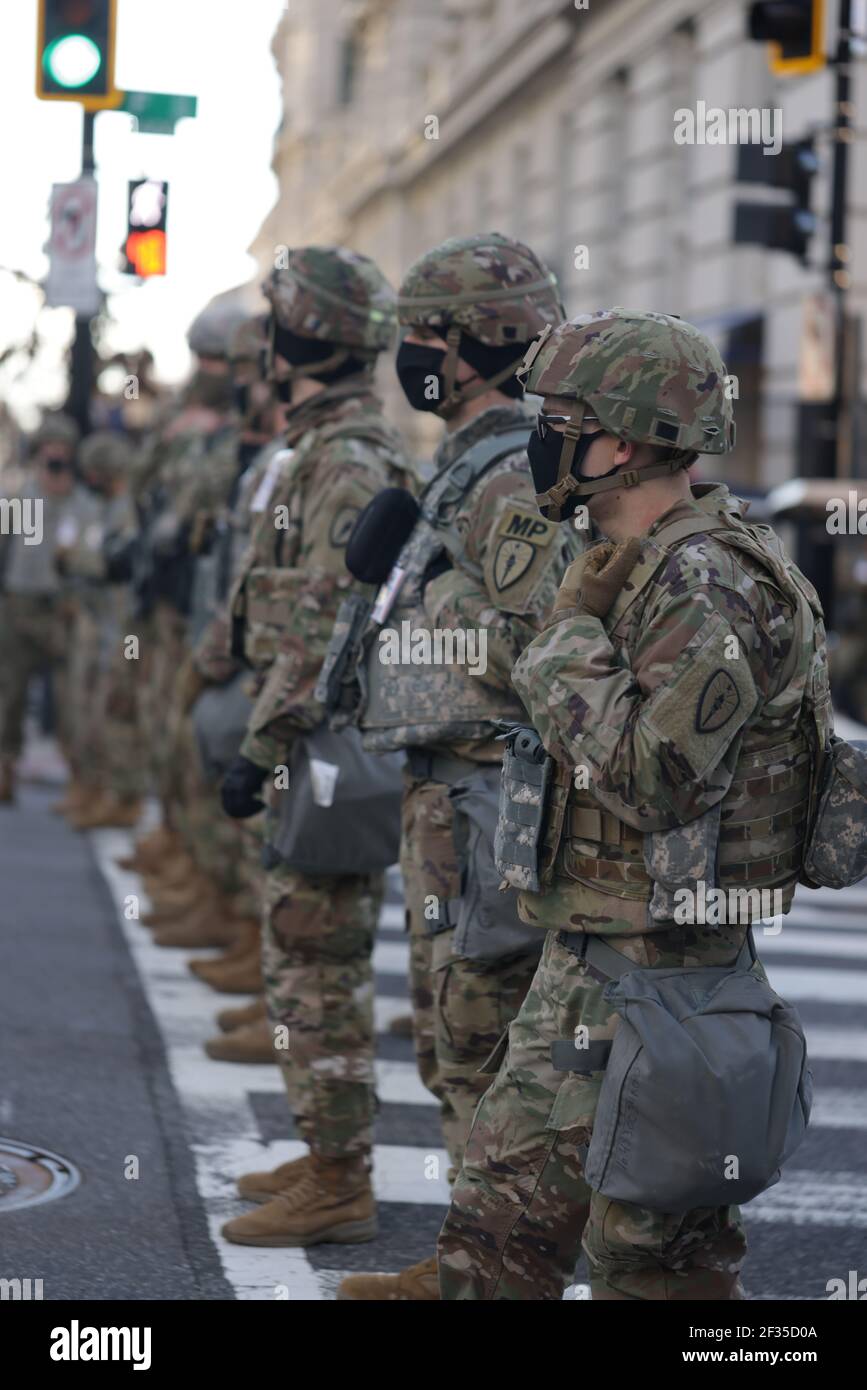 Washington dc streets white house hi-res stock photography and images ...