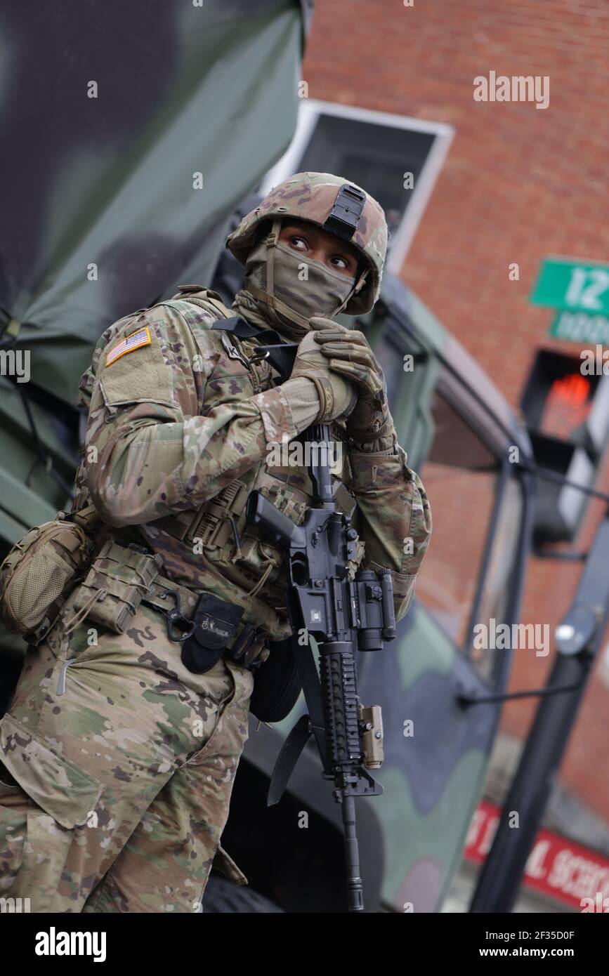 National guard day at the capitol hi-res stock photography and images ...