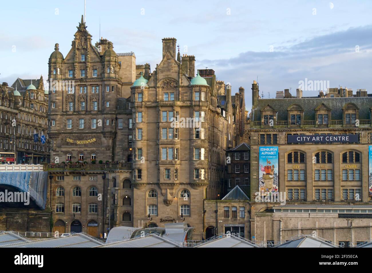 Scotsman building edinburgh hi-res stock photography and images - Alamy