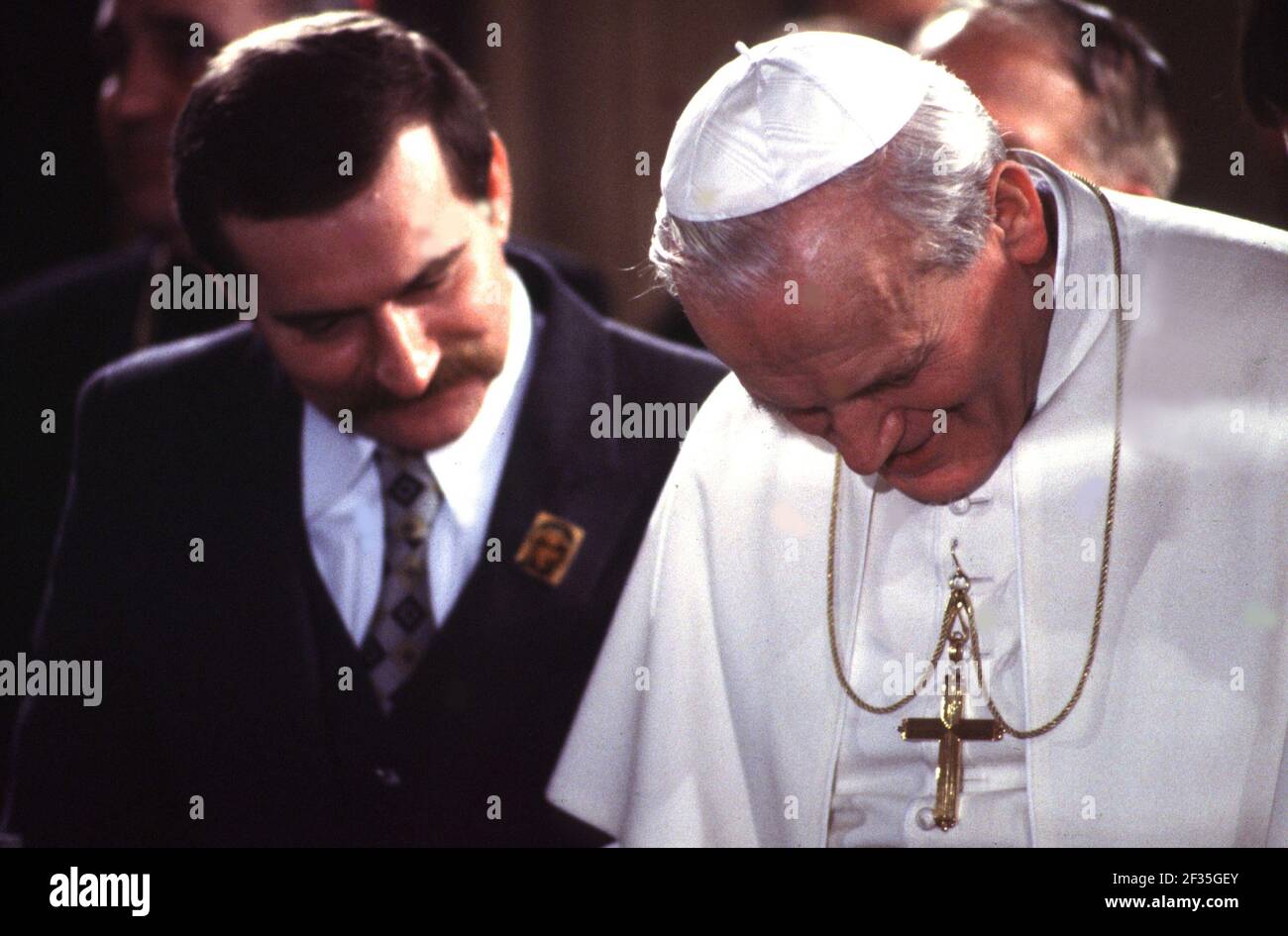 Pope john paul ii 1981 hi-res stock photography and images - Alamy