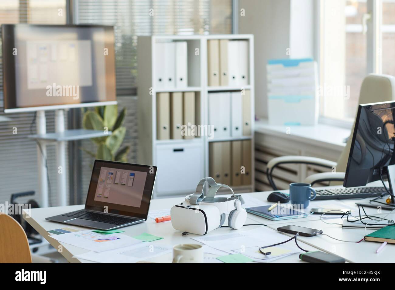 Augmented reality developers hi-res stock photography and images - Alamy