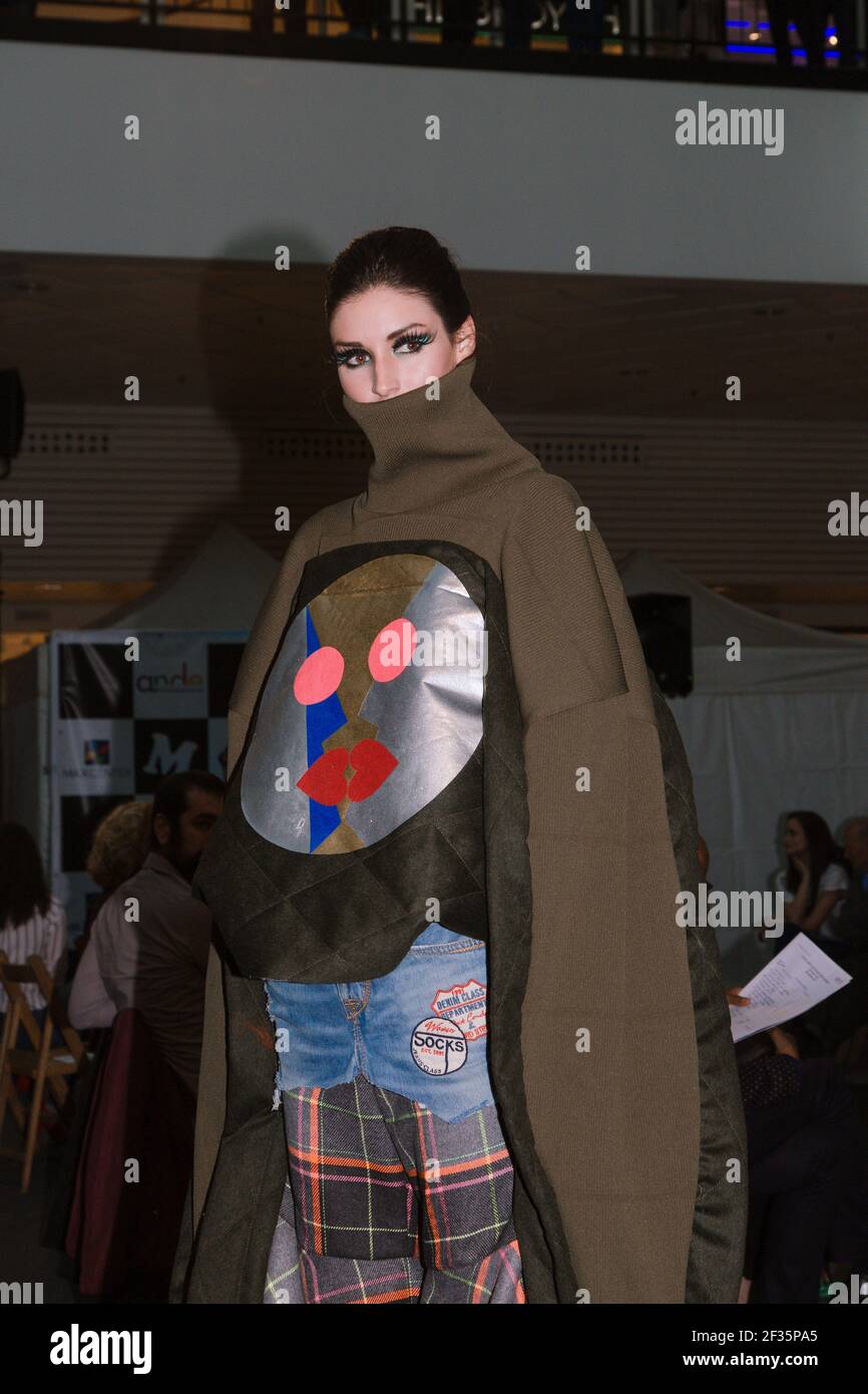 Supermodel catwalk hi-res stock photography and images - Alamy