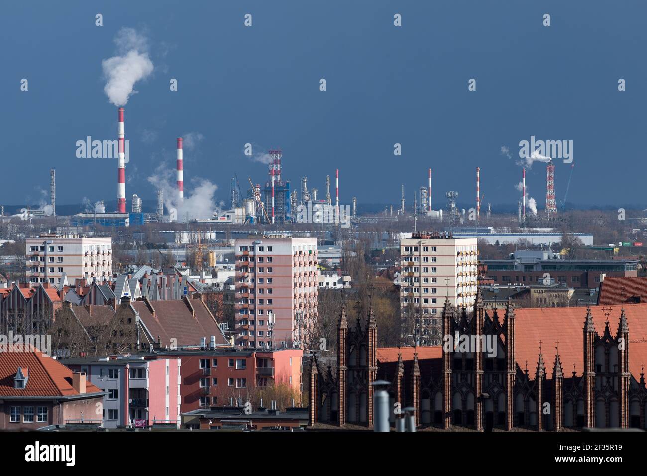 Lotos gdansk hi-res stock photography and images - Alamy