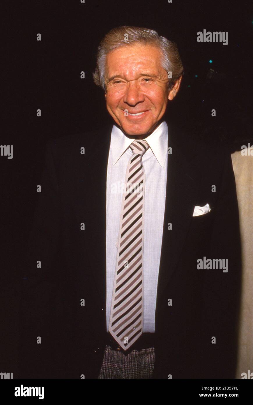 Jan Murray 1987 Credit: Ralph Dominguez/MediaPunch Stock Photo - Alamy