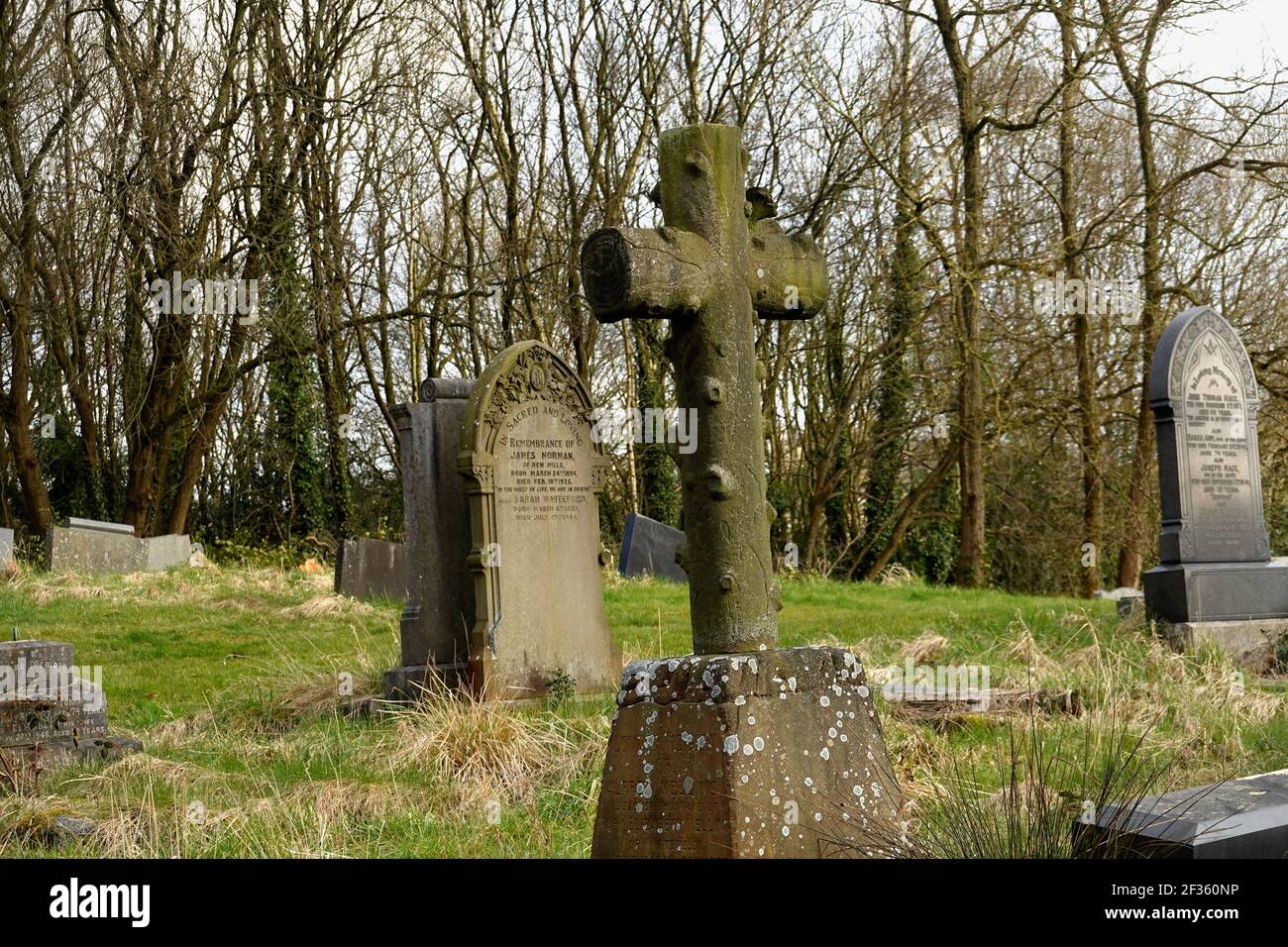 Graveyard cemetery derbyshire hi-res stock photography and images - Alamy