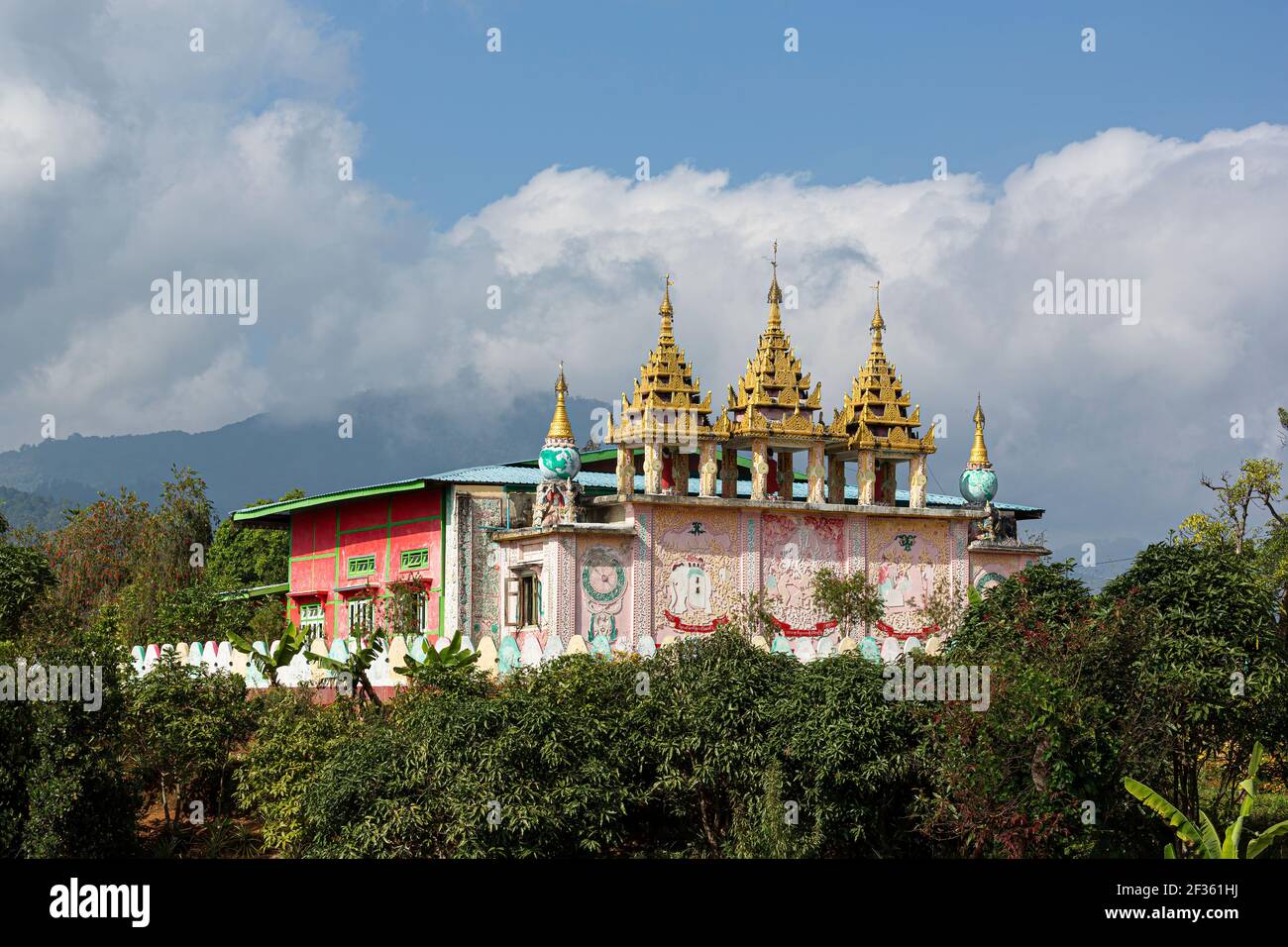 Mindat chin state myanmar hi-res stock photography and images - Alamy