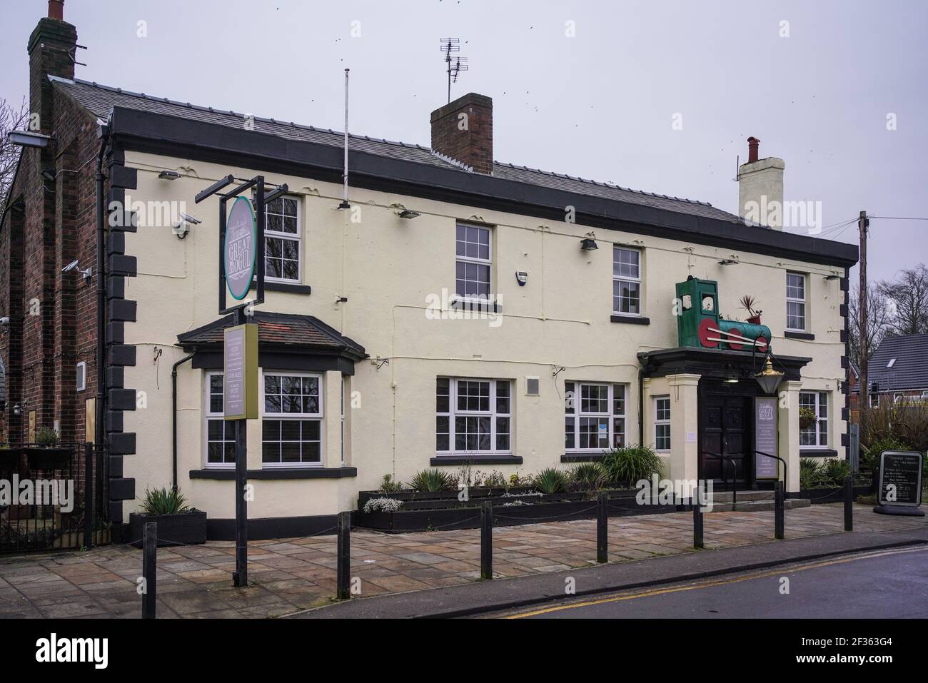 Maghull High Resolution Stock Photography and Images - Alamy