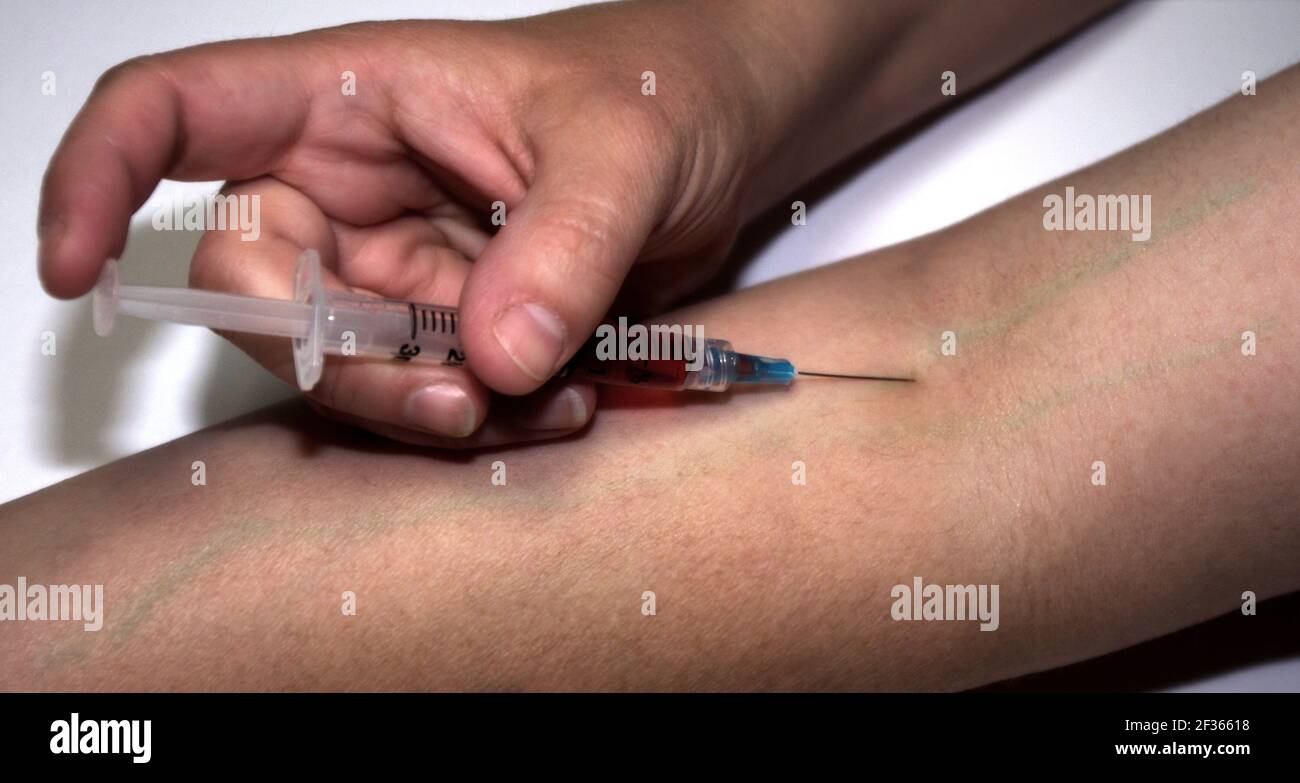 Disposable Injection Syringe High Resolution Stock Photography and ...