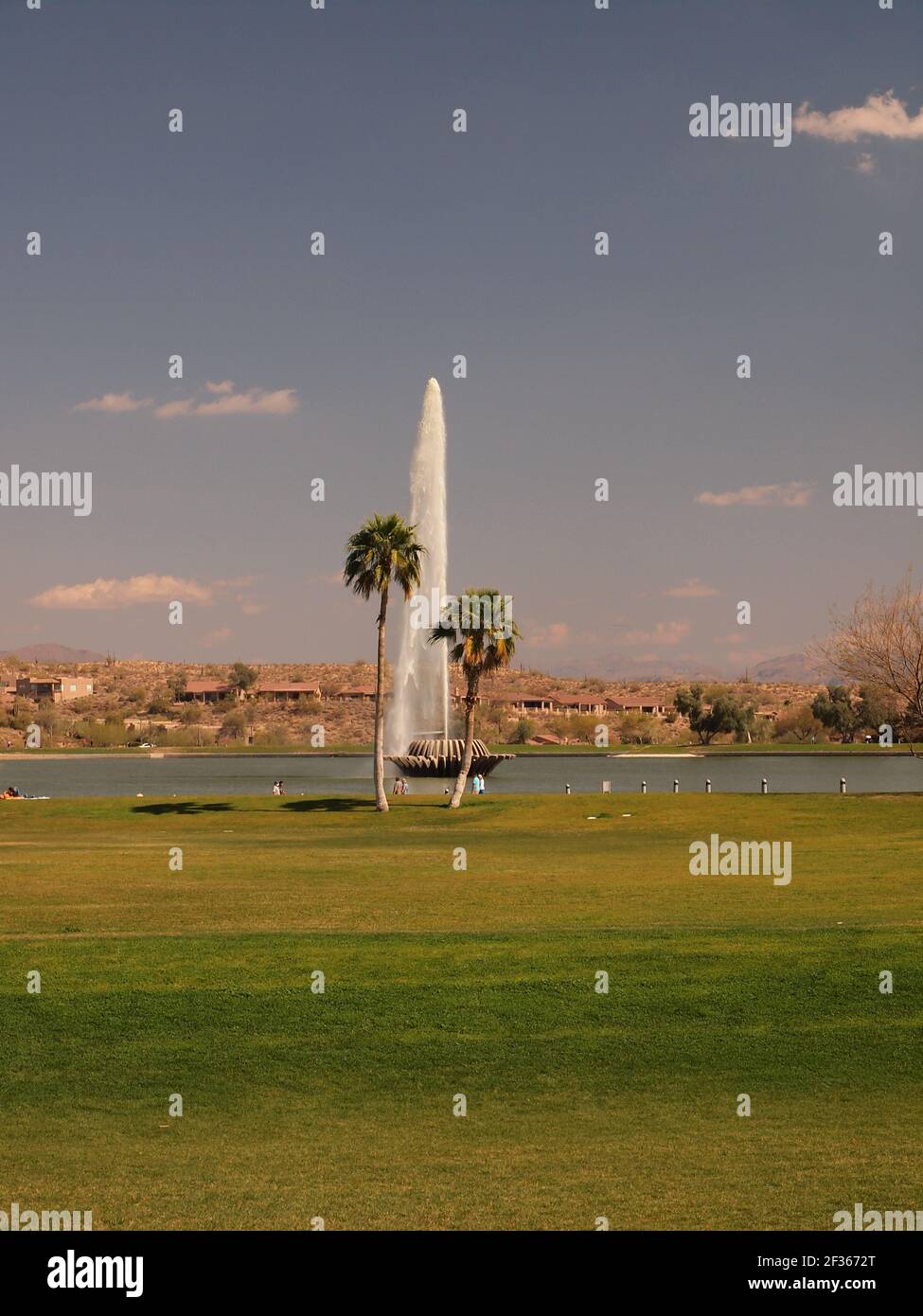 Fountain Hills famous water display. Timed to go off every hour for 15 ...