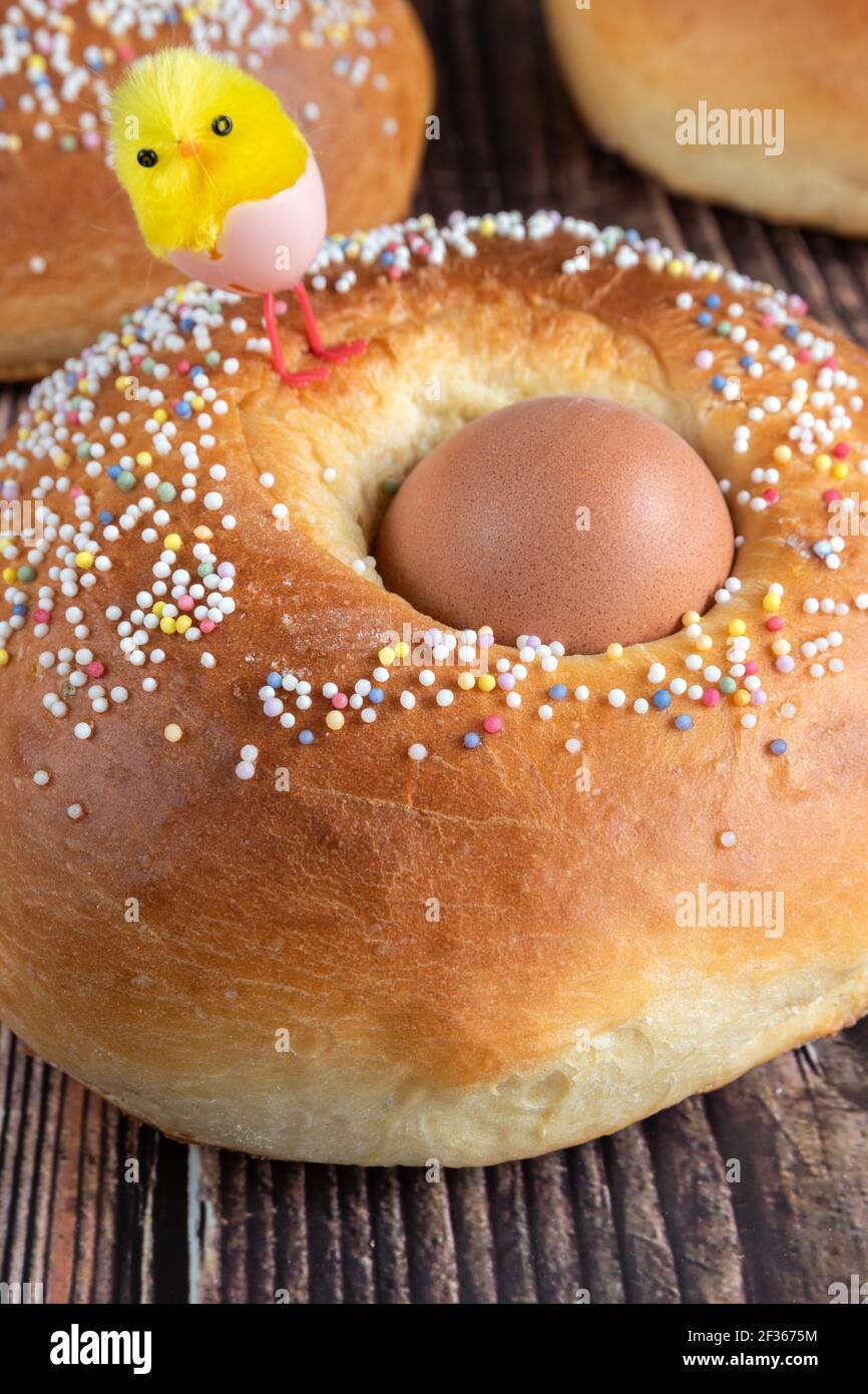 Mona traditional spanish cake egg hi-res stock photography and images ...