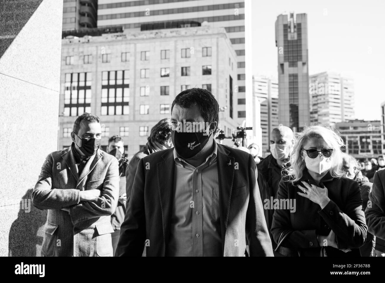 Youtube video facebook Black and White Stock Photos & Images - Alamy