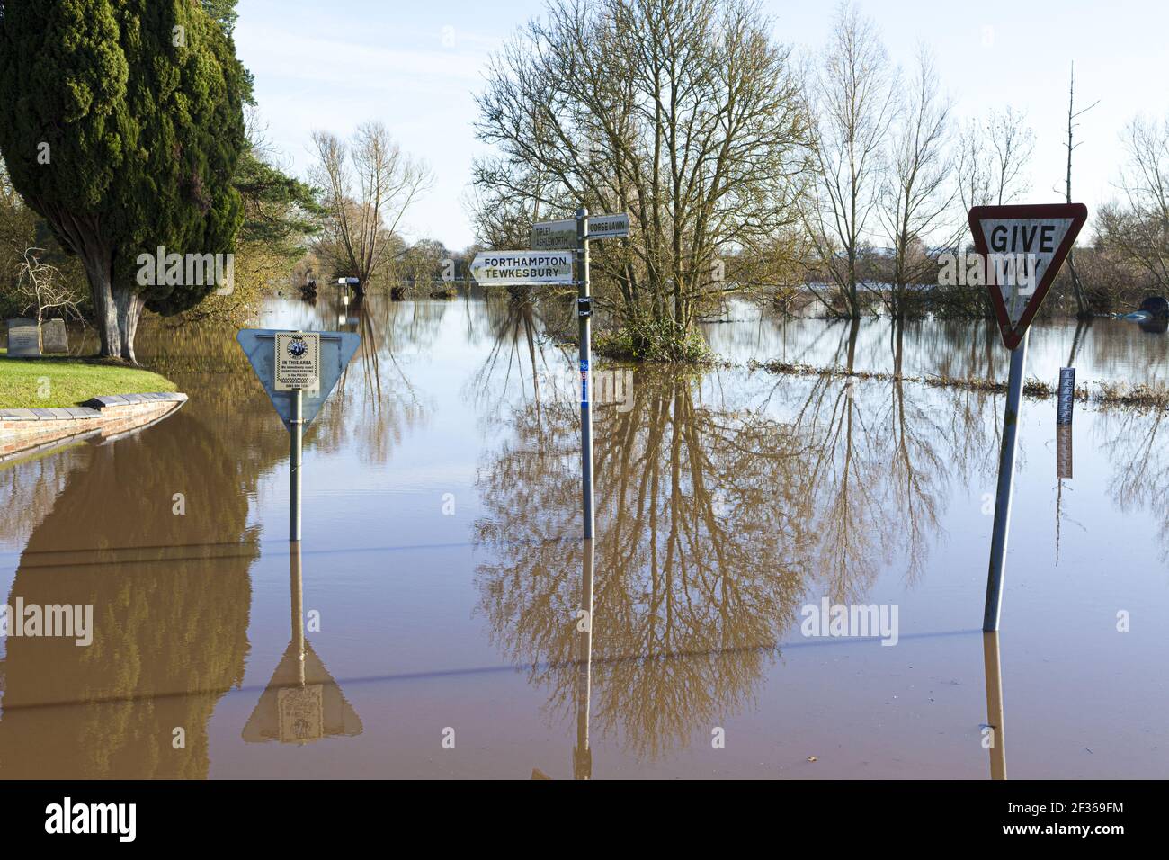 English floods hi-res stock photography and images - Alamy