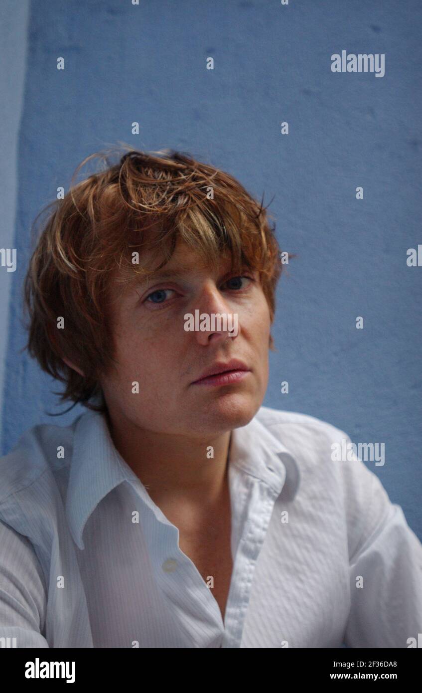 JULIAN RHIND-TUTT.17/11/04 PILSTON Stock Photo - Alamy