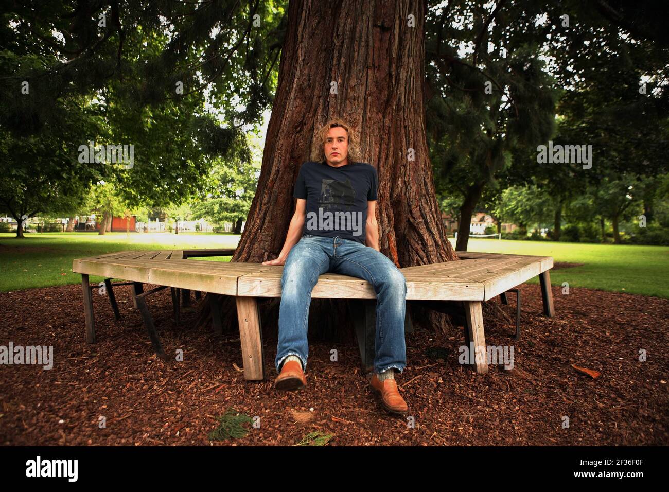 Steve Coogan in South West London. photograph by David Sandison 19/7 ...