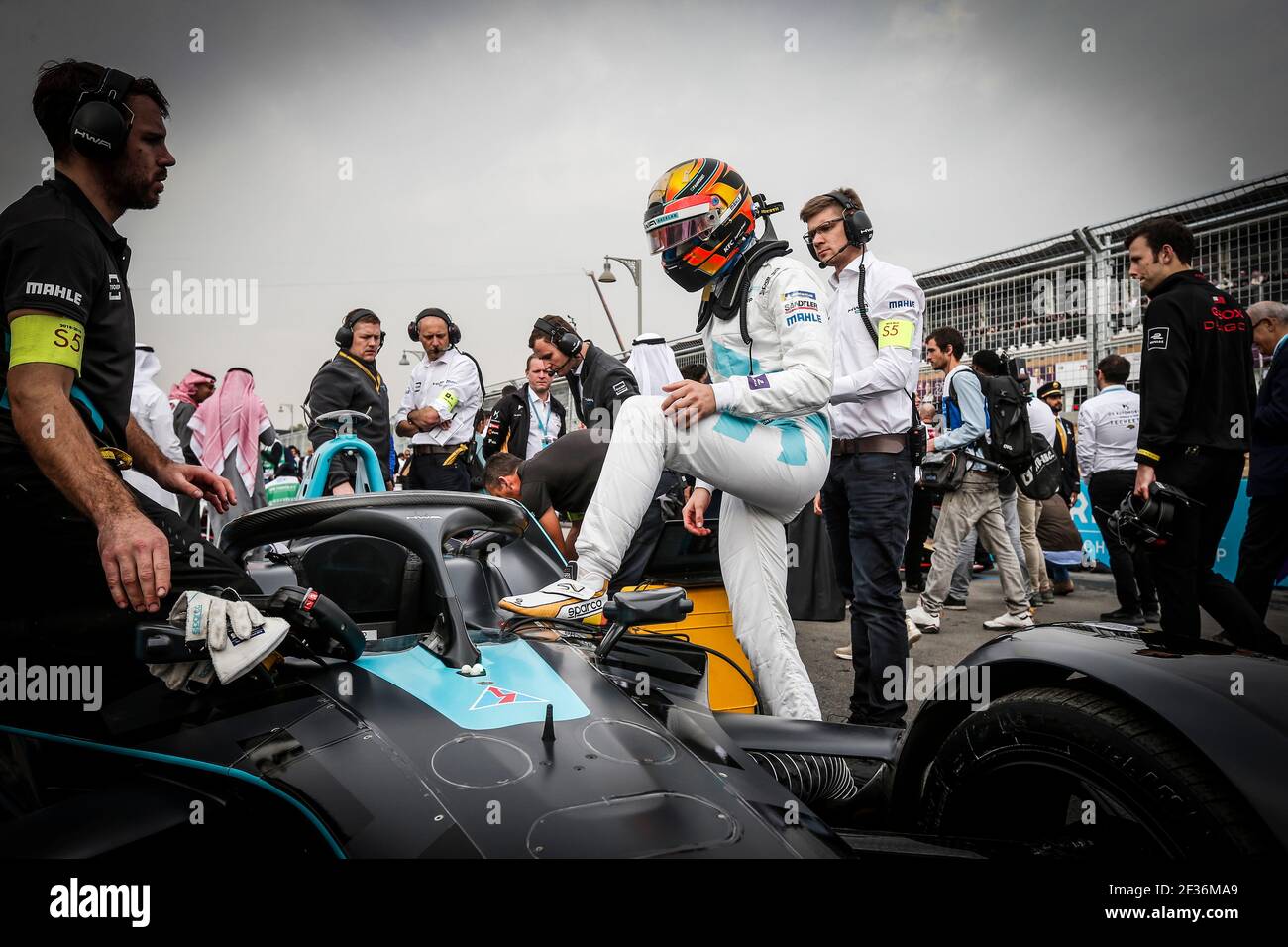 VANDOORNE Stoffel (bel), Venturi VFE05 team HWA Racelab, portrait ...