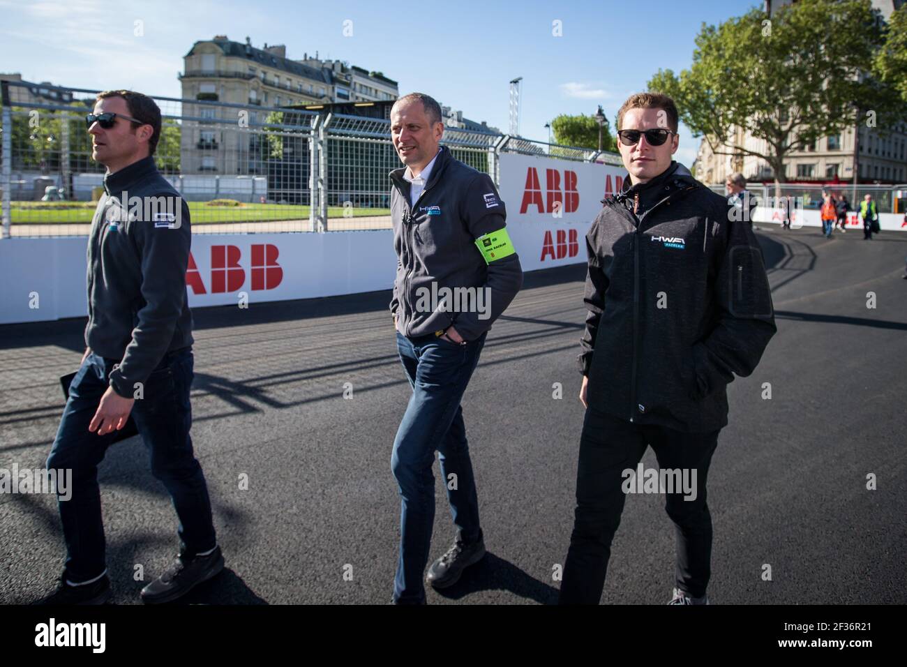 Paris april 25 car hi-res stock photography and images - Alamy