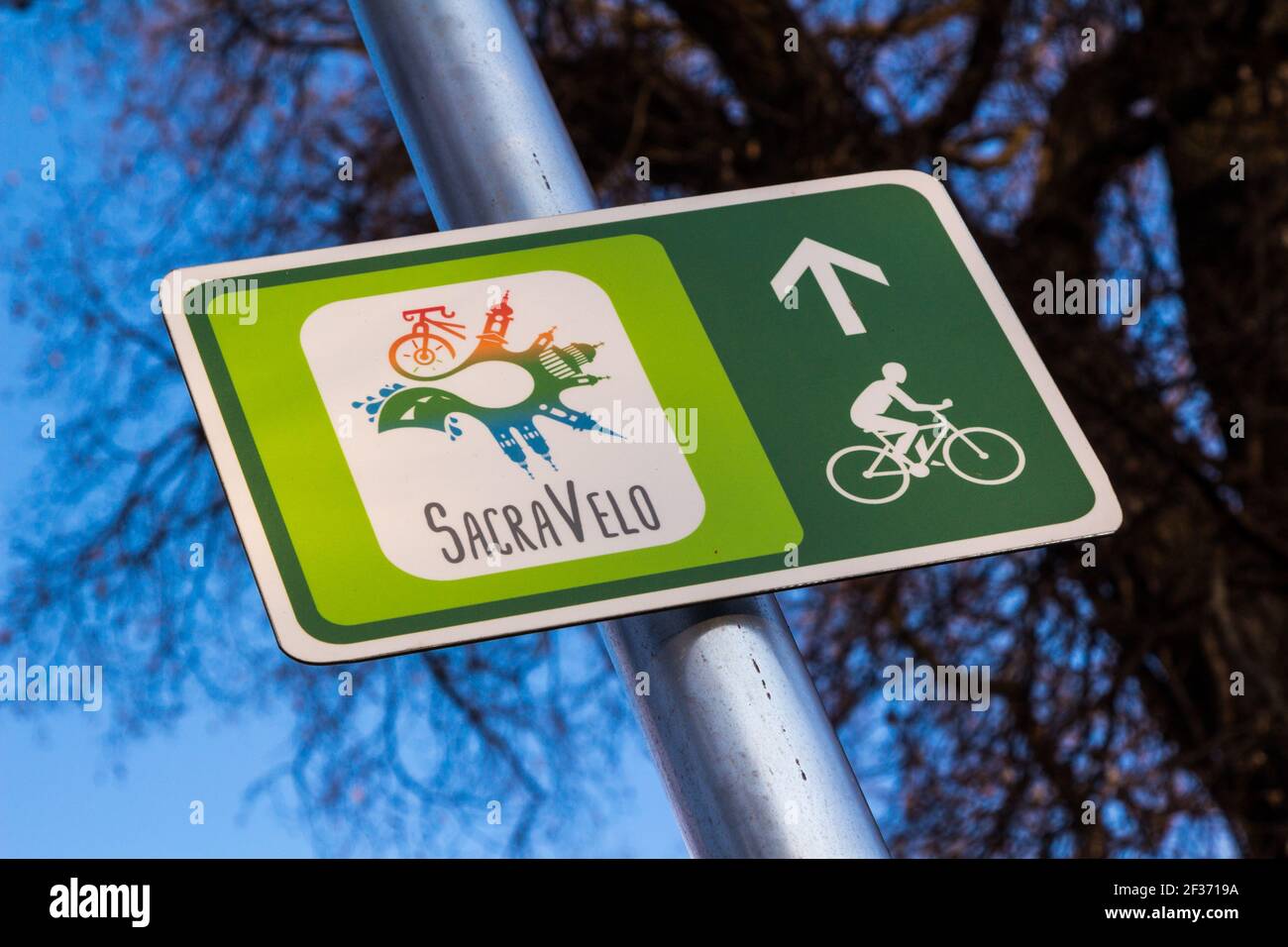 Sacral signs hi-res stock photography and images - Alamy