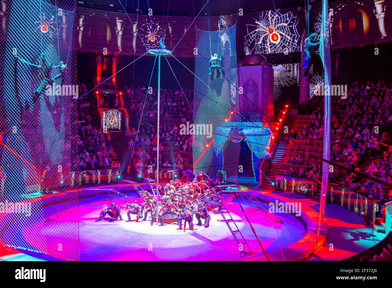 Presentation (Show) in Moscow State Circus (Big Moscow Circus on ...