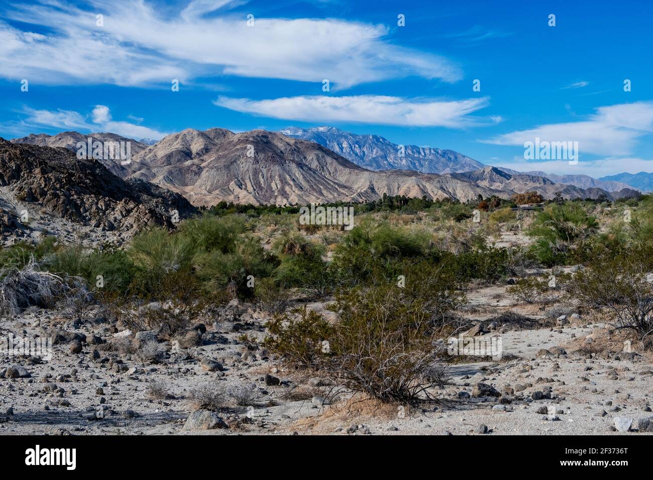 Beautiful desert scene hi-res stock photography and images - Alamy