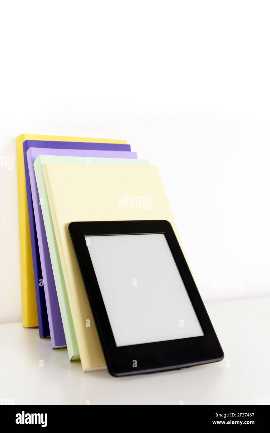 Electronic shelf labels hi-res stock photography and images - Alamy