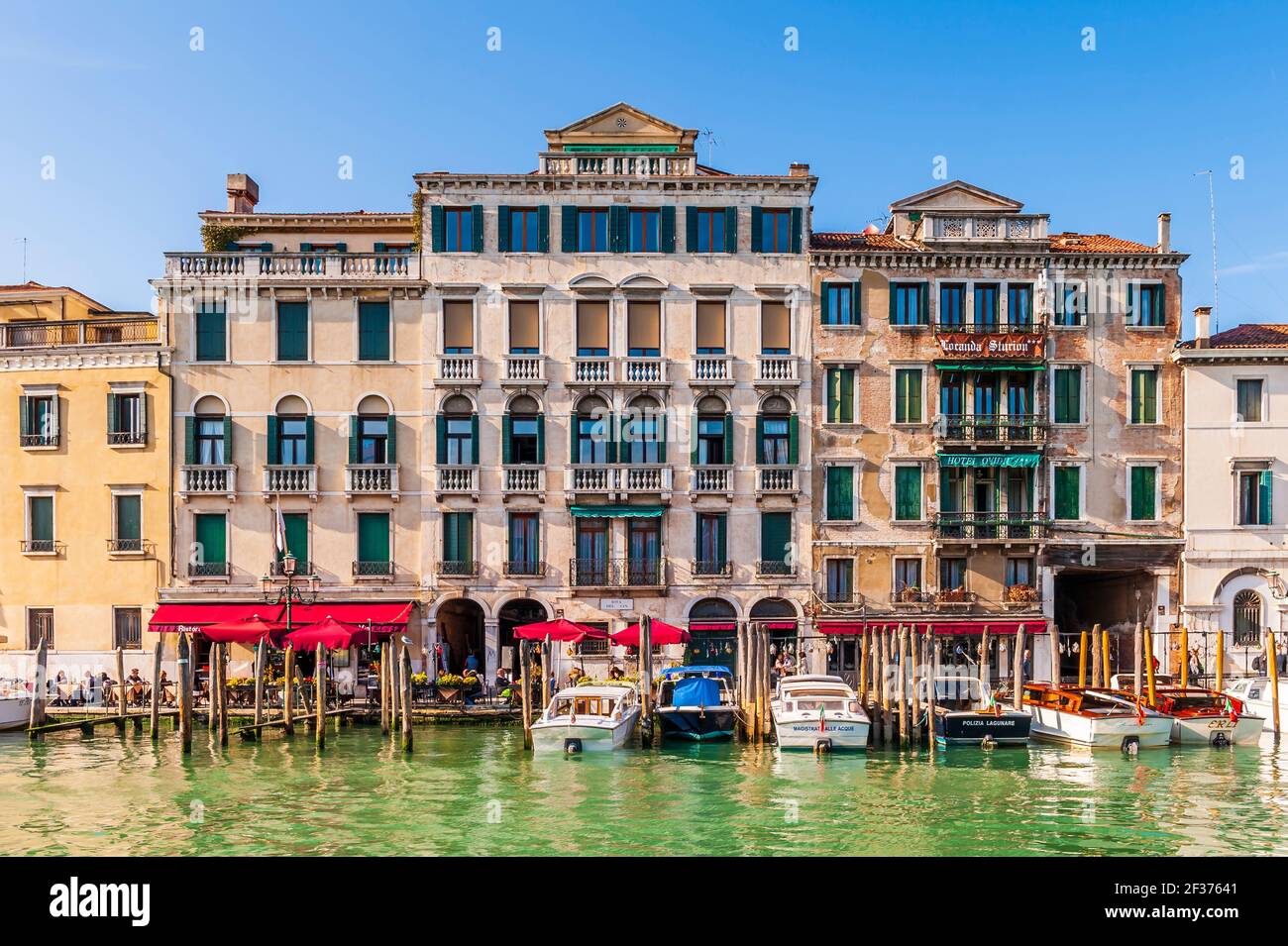 Grand canal architecture hi-res stock photography and images - Alamy
