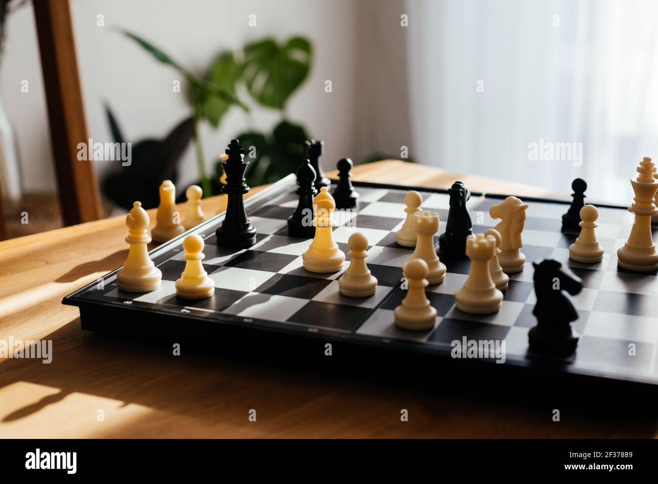 Leaving unfinished chess game in the middle Stock Photo - Alamy