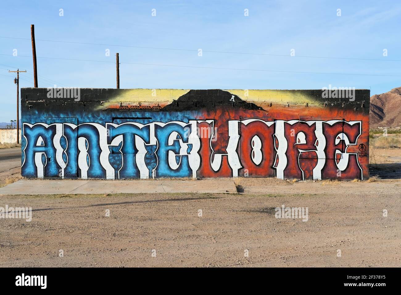 Old highway 80 hi-res stock photography and images - Alamy