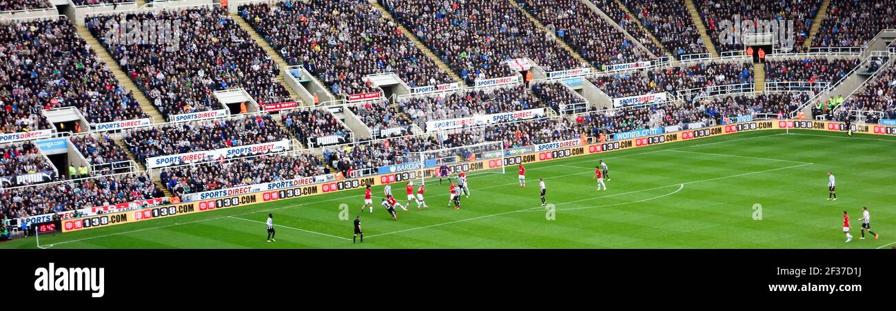 St james park newcastle united crowd hi-res stock photography and ...