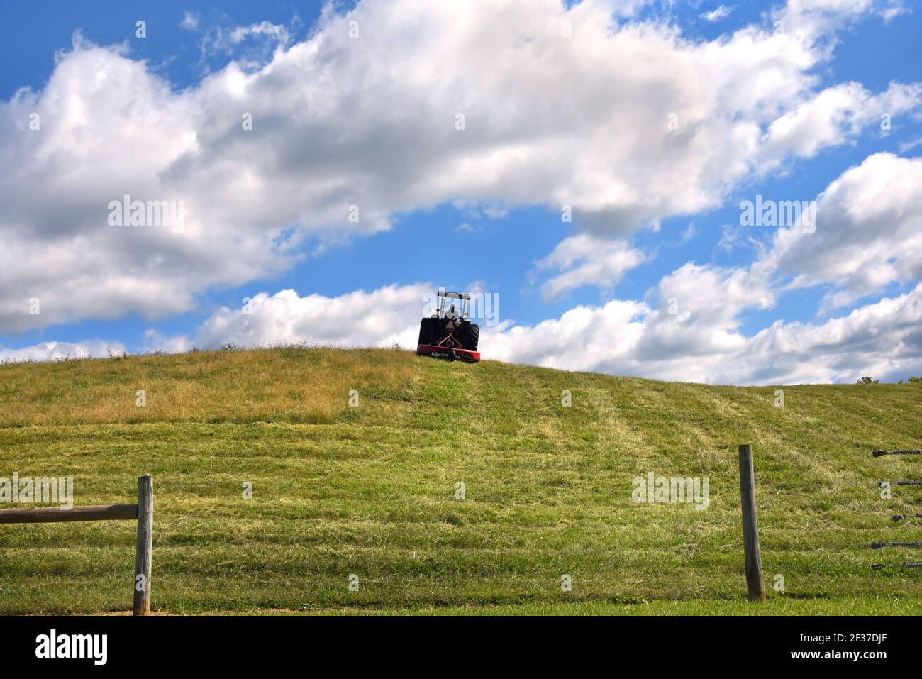 Bushhogging the field hi-res stock photography and images - Alamy