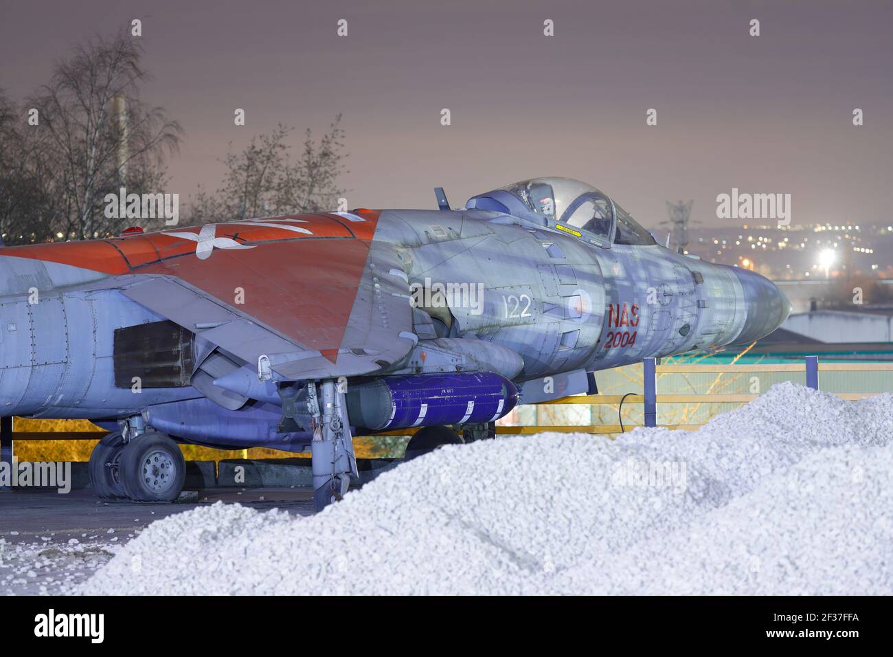 Hesco gate guard hi-res stock photography and images - Alamy