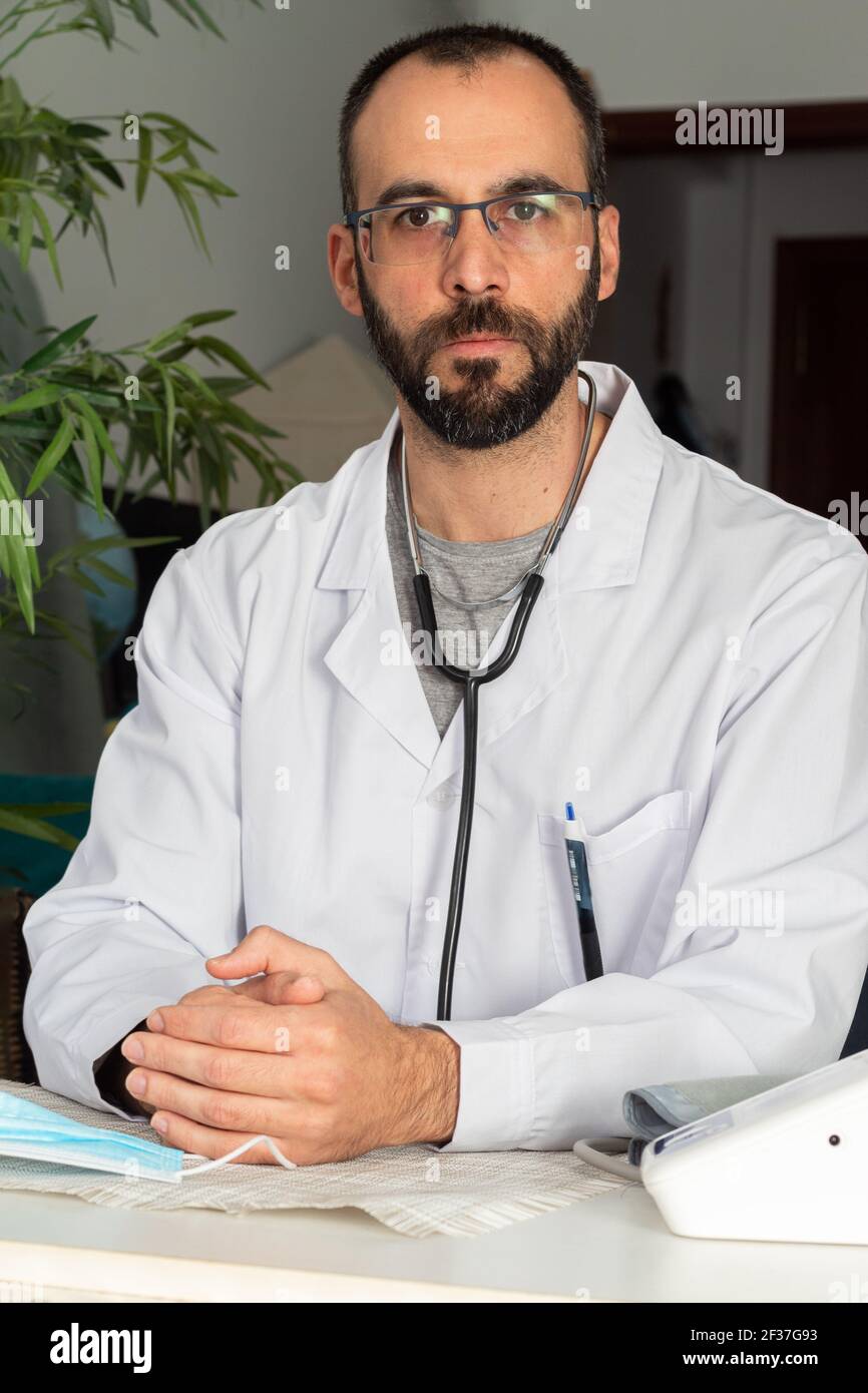 Doctor desk in office meeting hi-res stock photography and images - Alamy