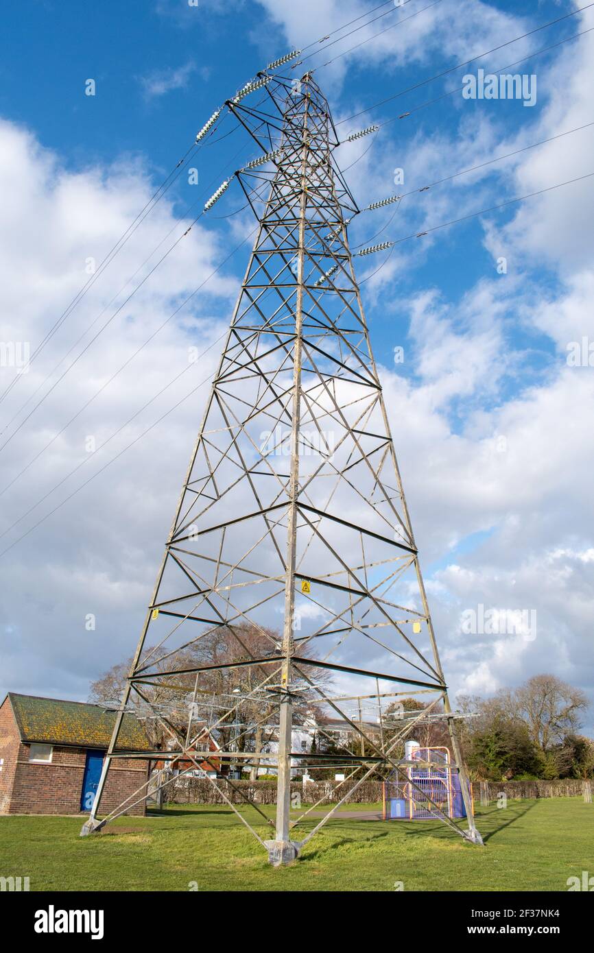 West pylon hi-res stock photography and images - Alamy
