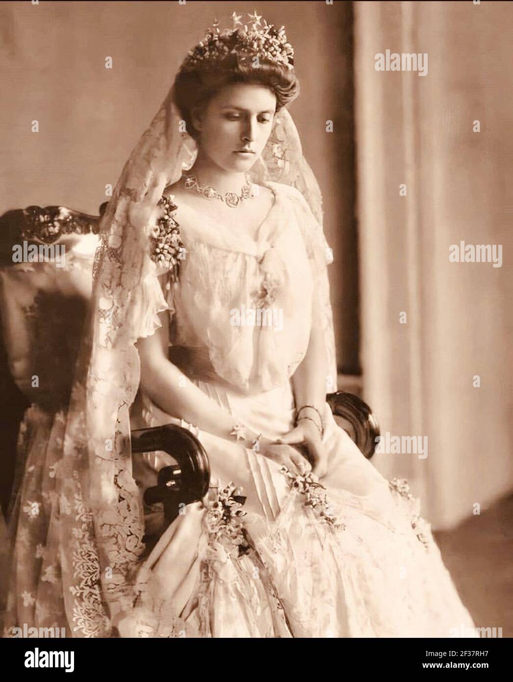 Princess alice of battenberg hi-res stock photography and images - Alamy