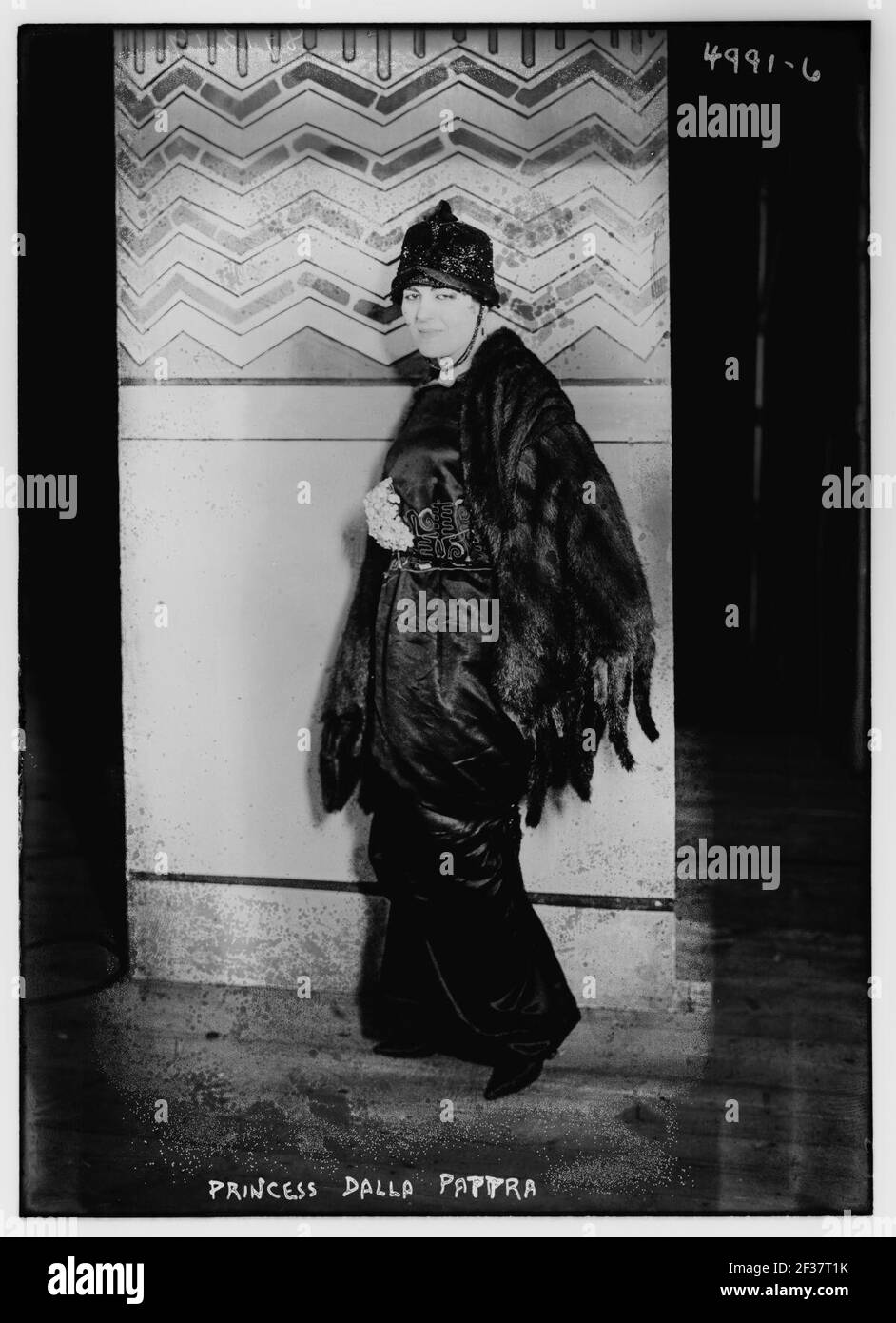 Pattra hi-res stock photography and images - Alamy